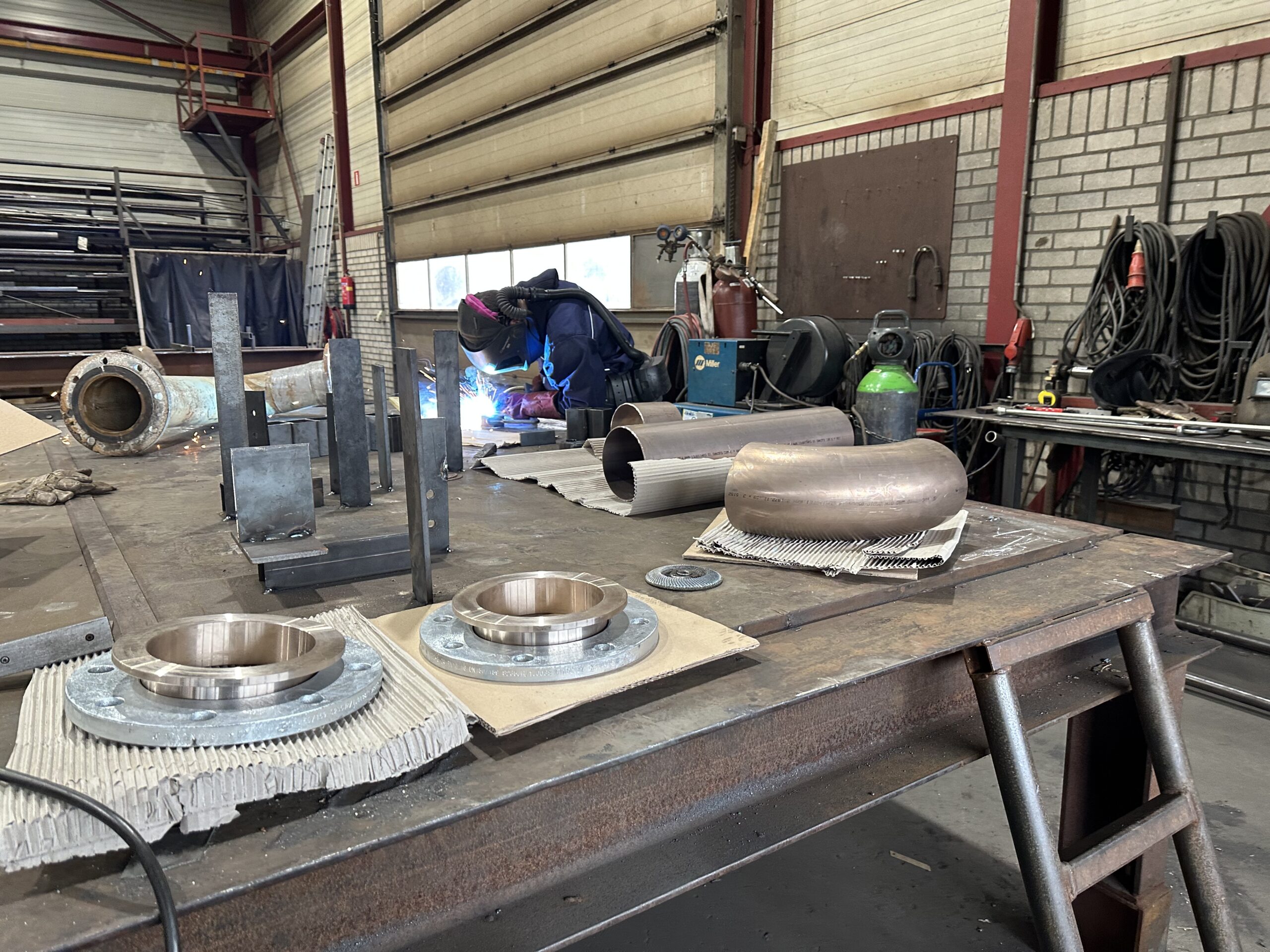 Piping in Rotterdam - De Waal Metaal